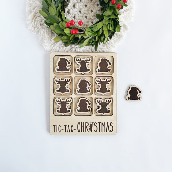 Personalized Christmas Tic Tac Toe with Adorable Santa Claus and Reind ...