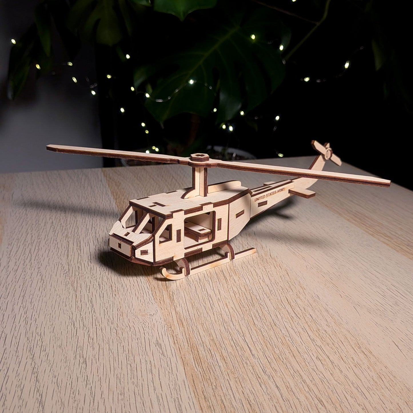 3D Helicopter Model with Moving Rotors – Glowforge Shop