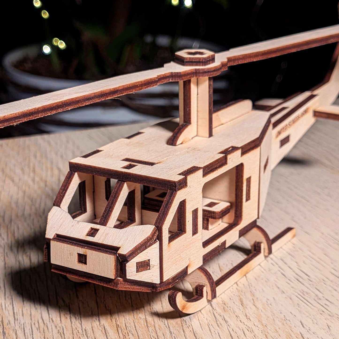 3D Helicopter Model with Moving Rotors – Glowforge Shop