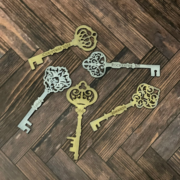 Personalizable Antique Key Christmas Ornaments (Set of 5) – Glowforge Shop