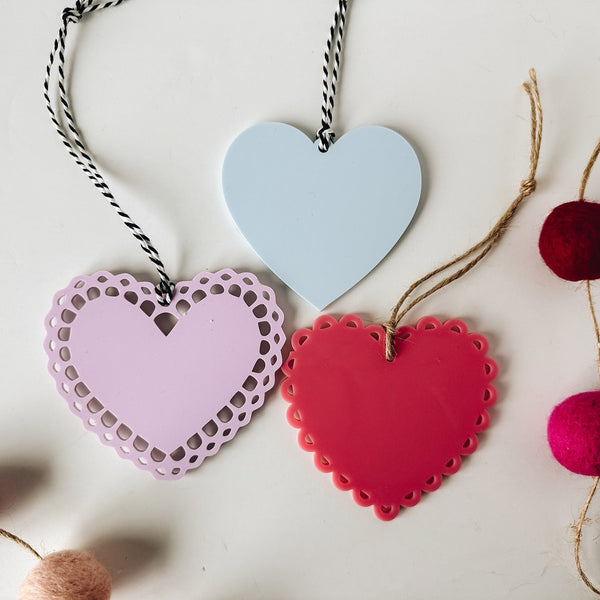Personalized Scallop and Doily Heart Shaped Tags (Set of 3) – Glowforge ...
