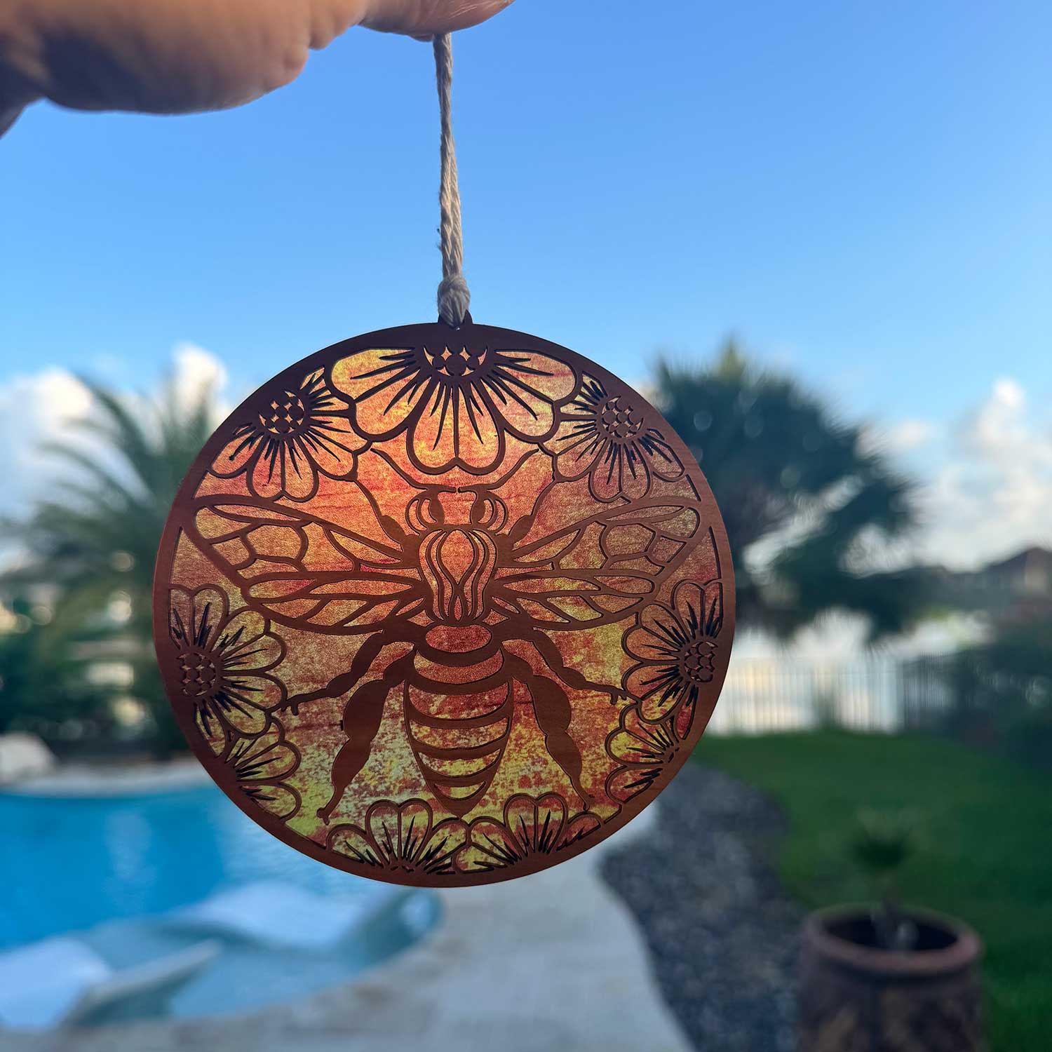Bee Radiance Suncatcher – Glowforge Shop