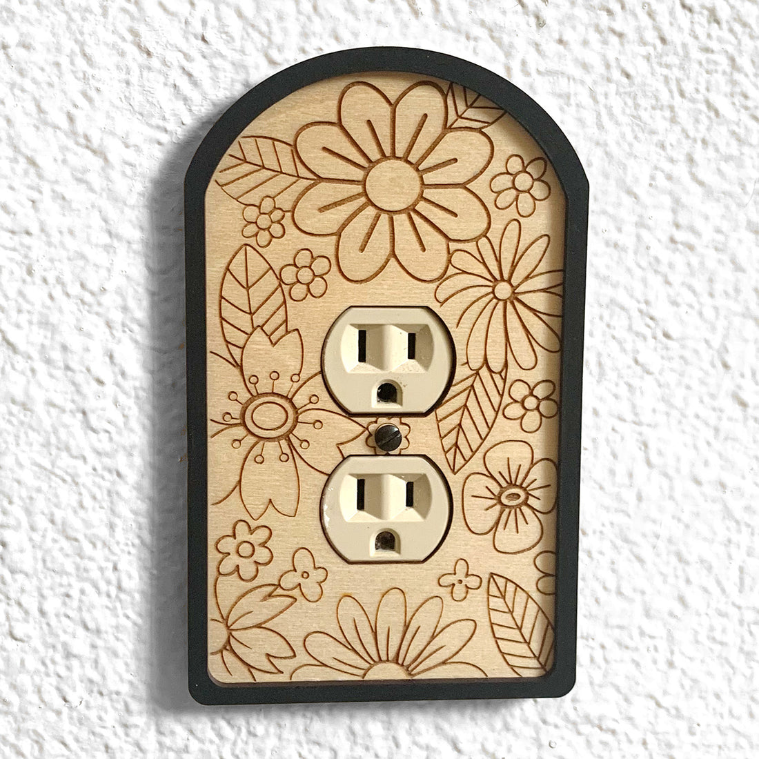 Flower Power Outlet Cover – Glowforge Shop