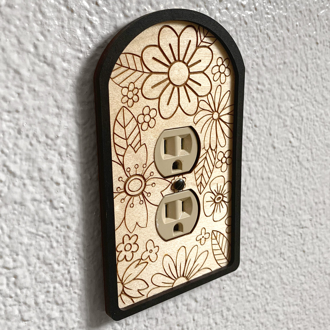 Flower Power Outlet Cover – Glowforge Shop