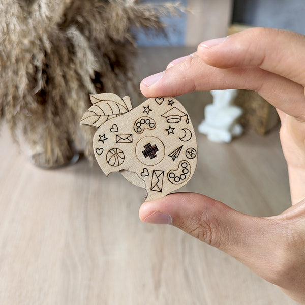 Apple With A Hidden Spinning Wheel With Wishes – Glowforge Shop
