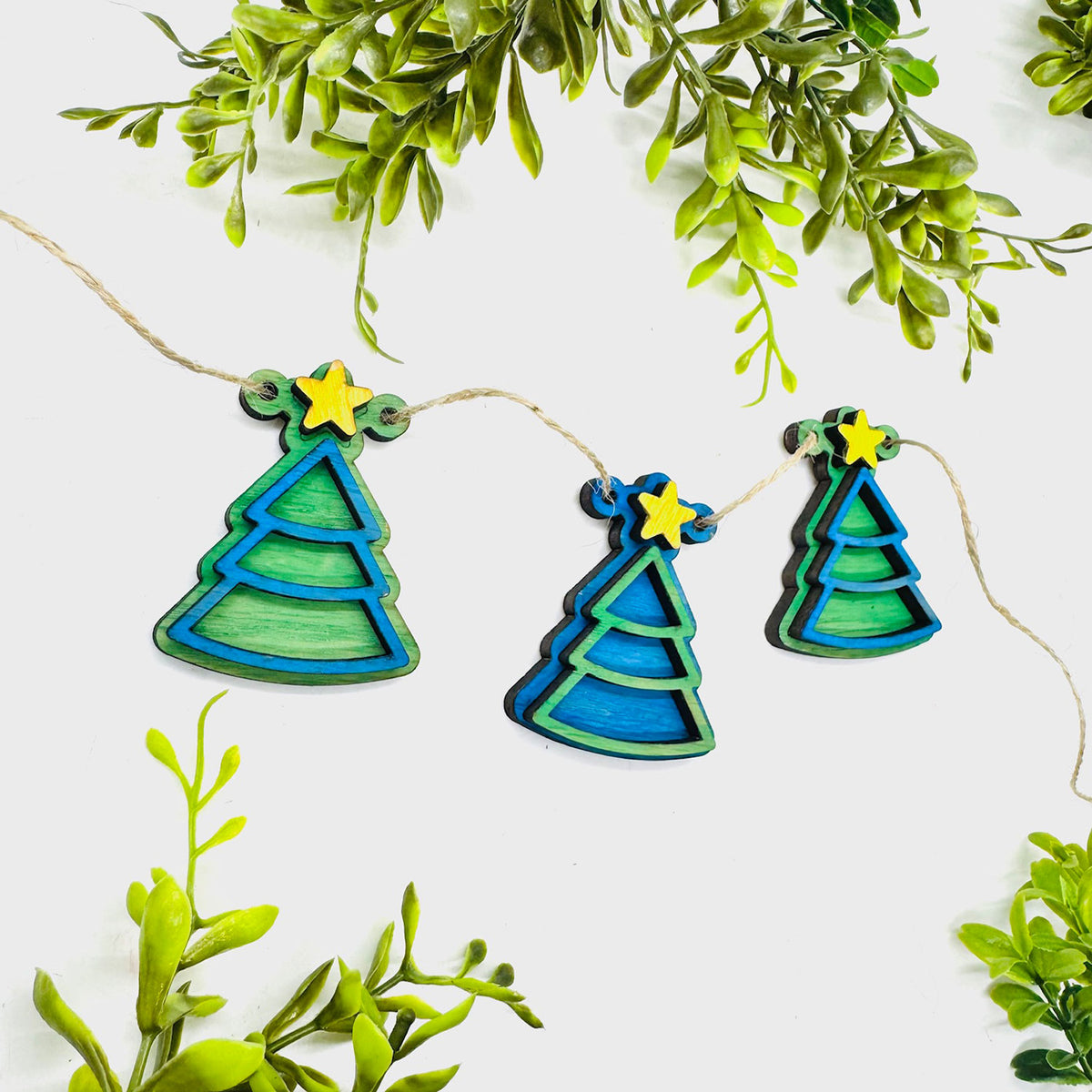 Layered Christmas Tree Garland #1 – Glowforge Shop