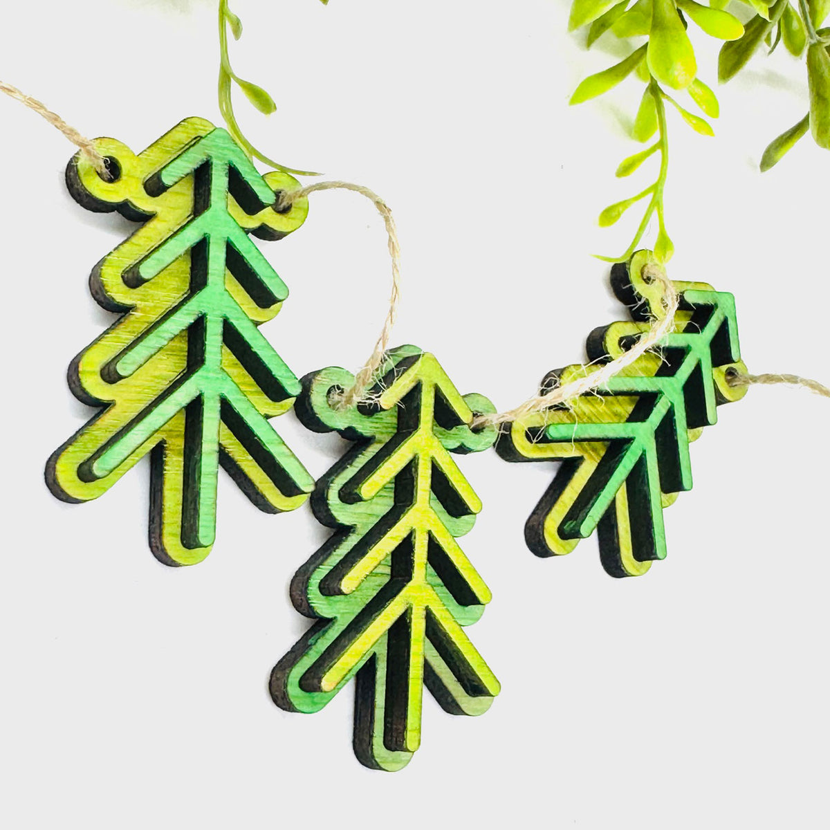 Layered Christmas Tree Garland #2 – Glowforge Shop