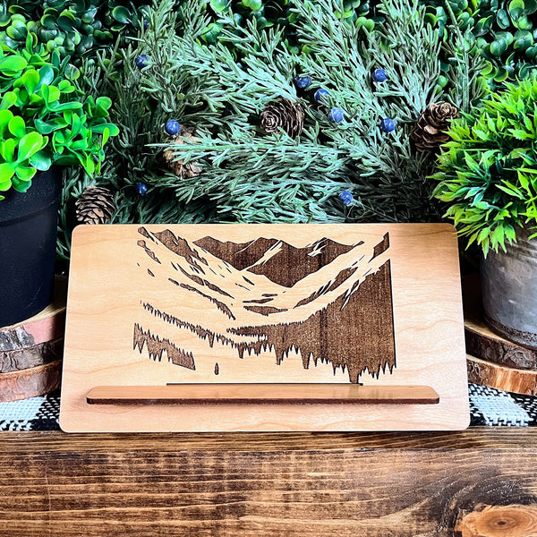 Mountain Range Horizontal Phone Stand – Glowforge Shop
