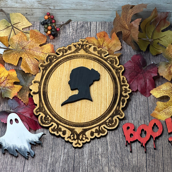 Old Frame Sign Halloween Decor - Ghost, Lady, BOO (Set of 3 ...