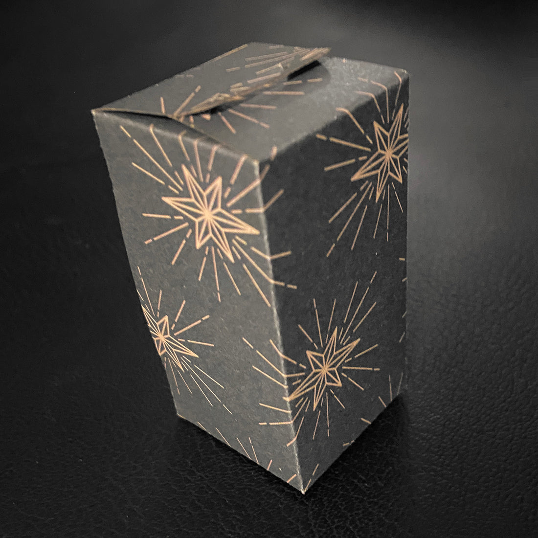 Oval Tab Gift Box – Glowforge Shop