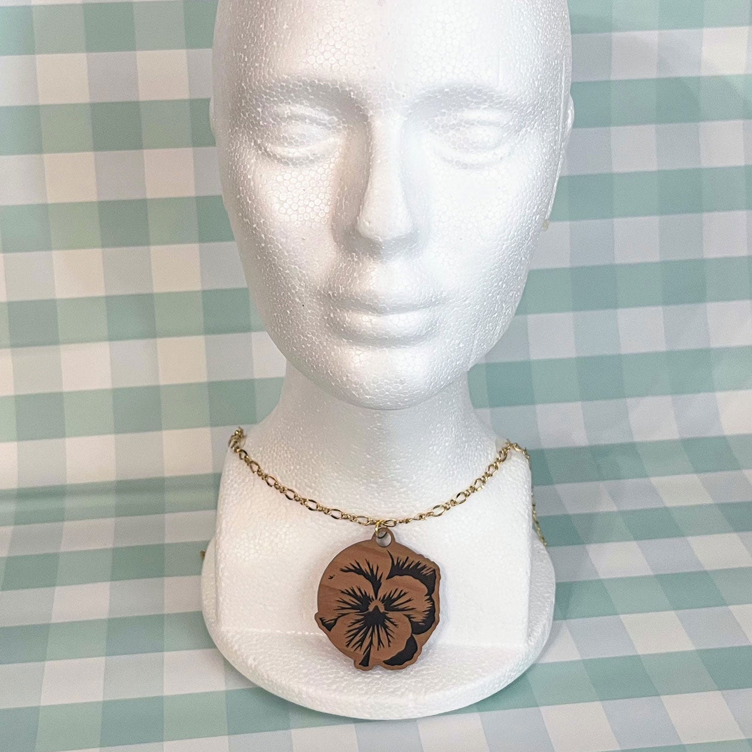 Pansy Necklace Pendant – Glowforge Shop