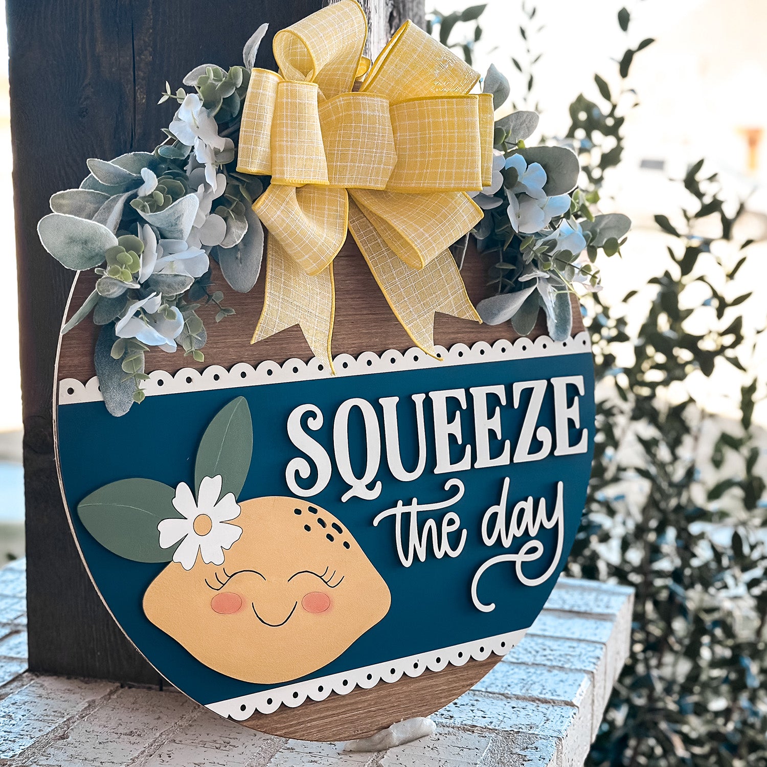 Squeeze the Day Lemon Round Door Hanger – Glowforge Shop