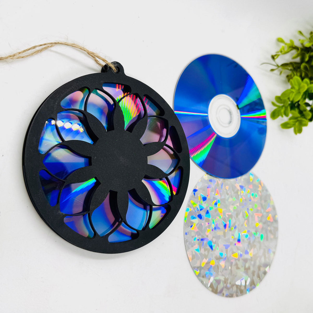 Sunburst CD / DVD Suncatcher Style A – Glowforge Shop