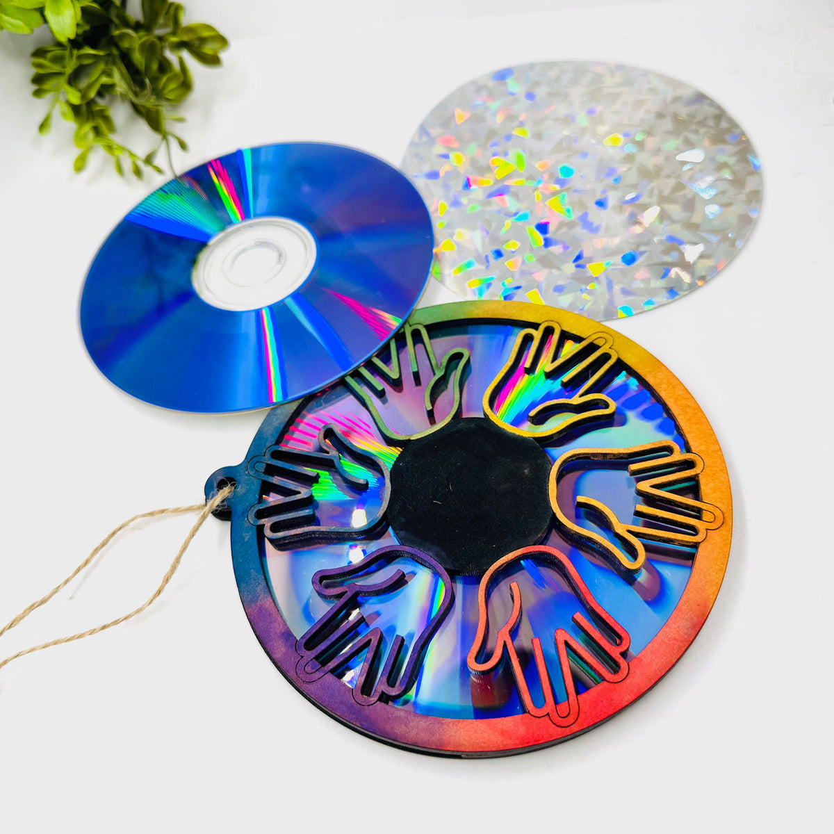 Vulcan Hand Symbol DVD / CD Sun Catcher – Glowforge Shop
