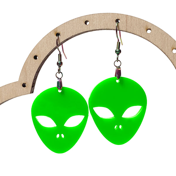 Alien Head Dangle Earrings – Glowforge Shop